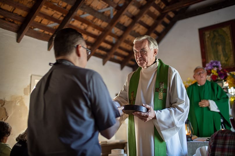 Atlanta priests join Catholic Extension trip to border - Georgia ...